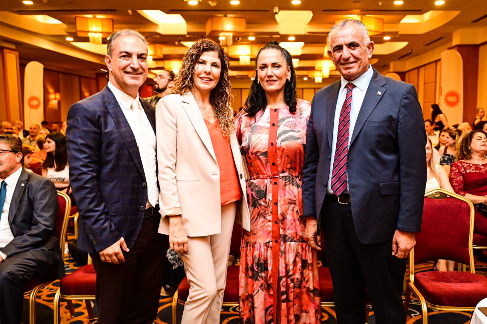 Başman, İskele’de bölge halkıyla buluştu - vatangazetesi.com - KIBRIS ...